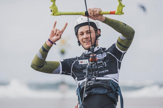 Defender GKA Kite-Surf World Cup